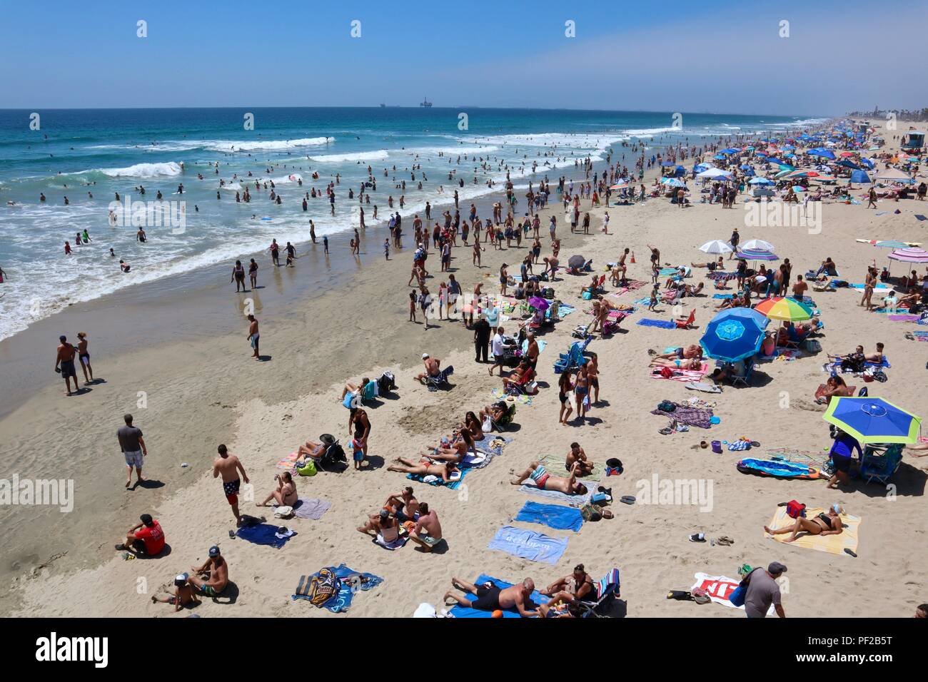 Crowded surf hi-res stock photography and images - Alamy