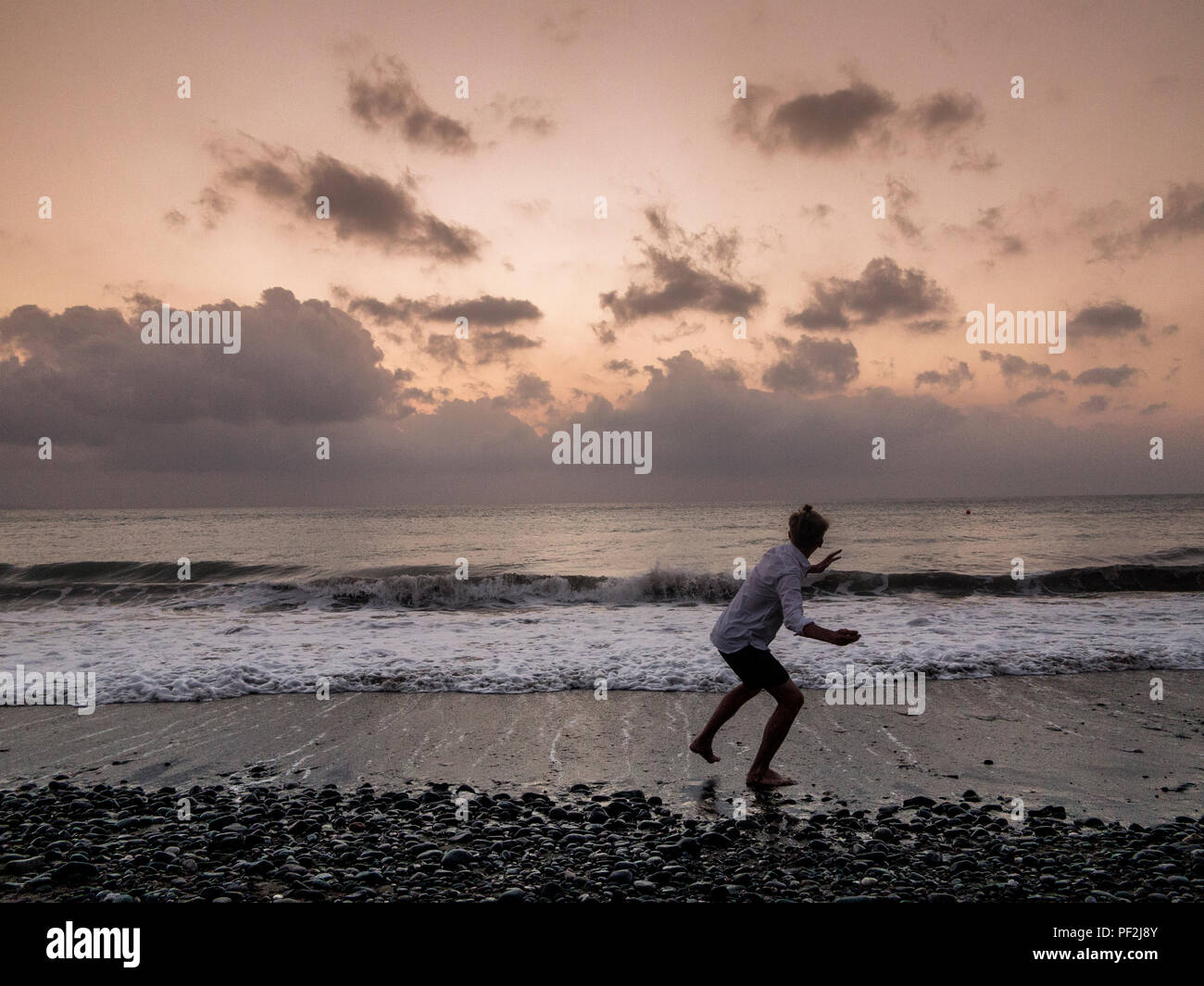 Skimming stones hi-res stock photography and images - Alamy
