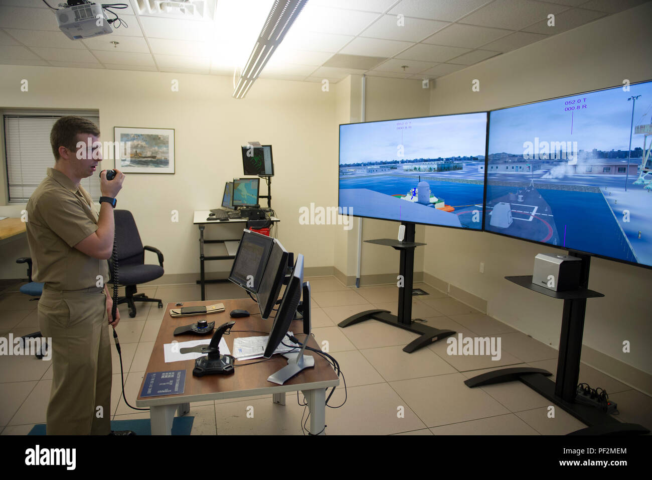 Shiphandler training hi-res stock photography and images - Alamy