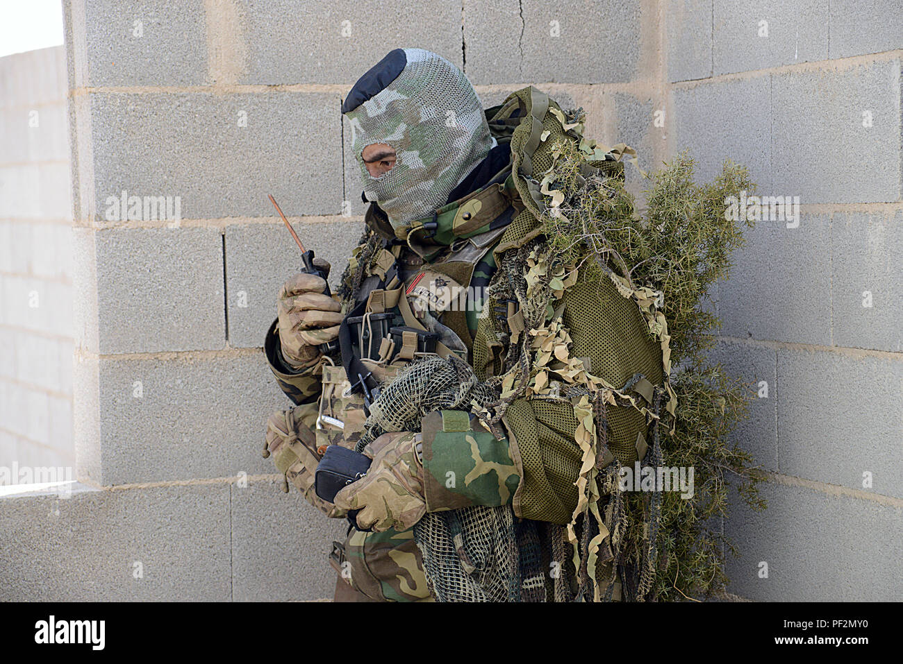 Spanish sniper from the Spanish Armed Forces Airborne Brigade (BRIPAC ...