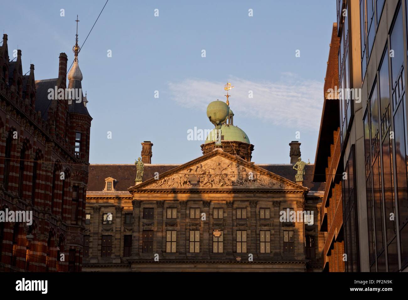Atlas royal palace amsterdam hi-res stock photography and images - Alamy
