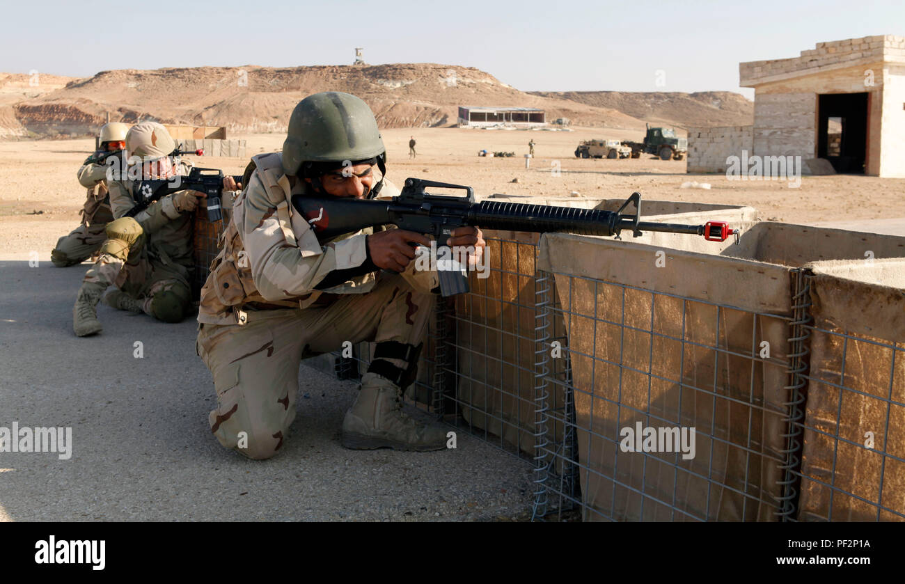 Entry control point building hi-res stock photography and images - Alamy