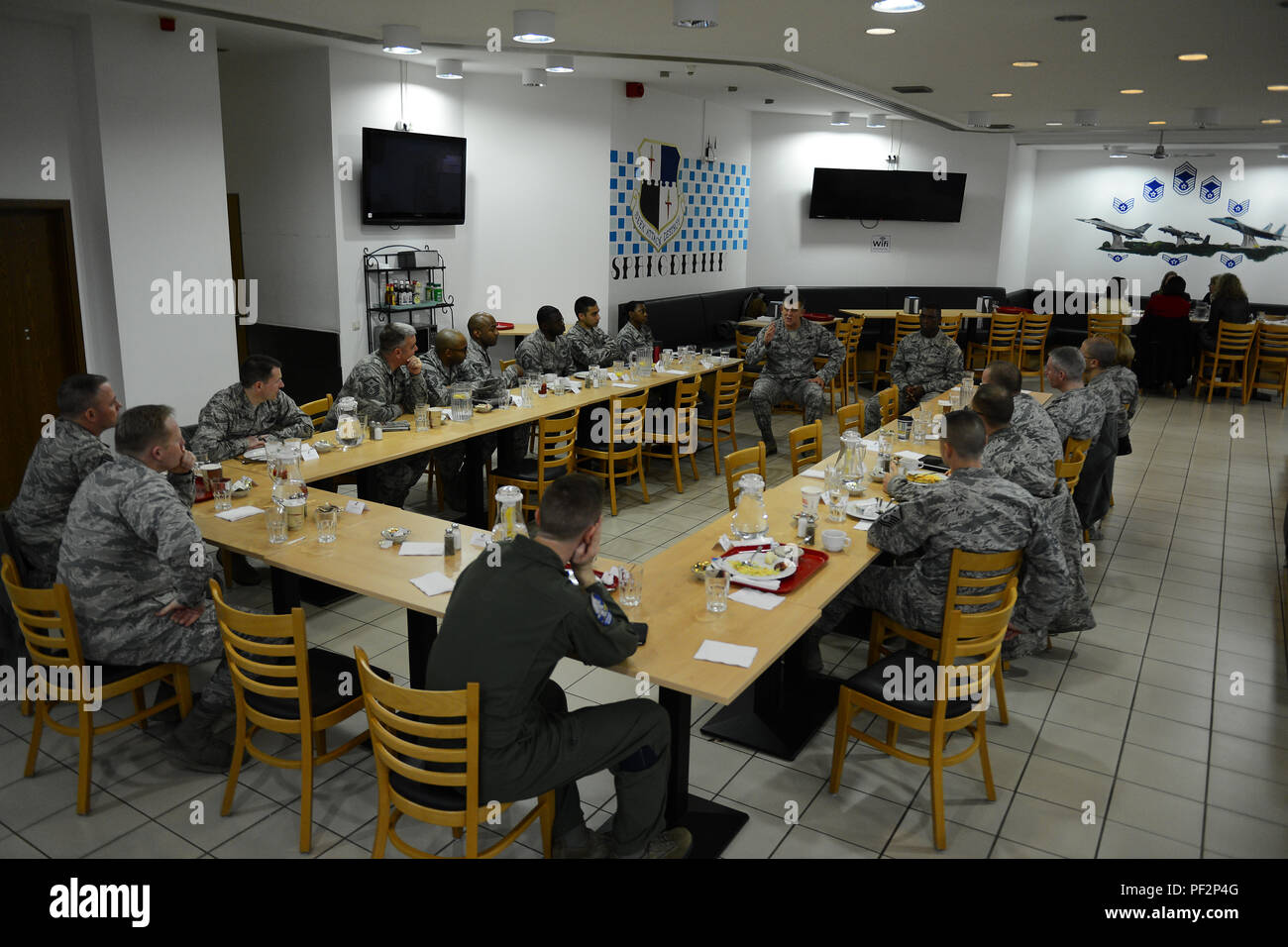 Senior Ncos High Resolution Stock Photography and Images - Alamy