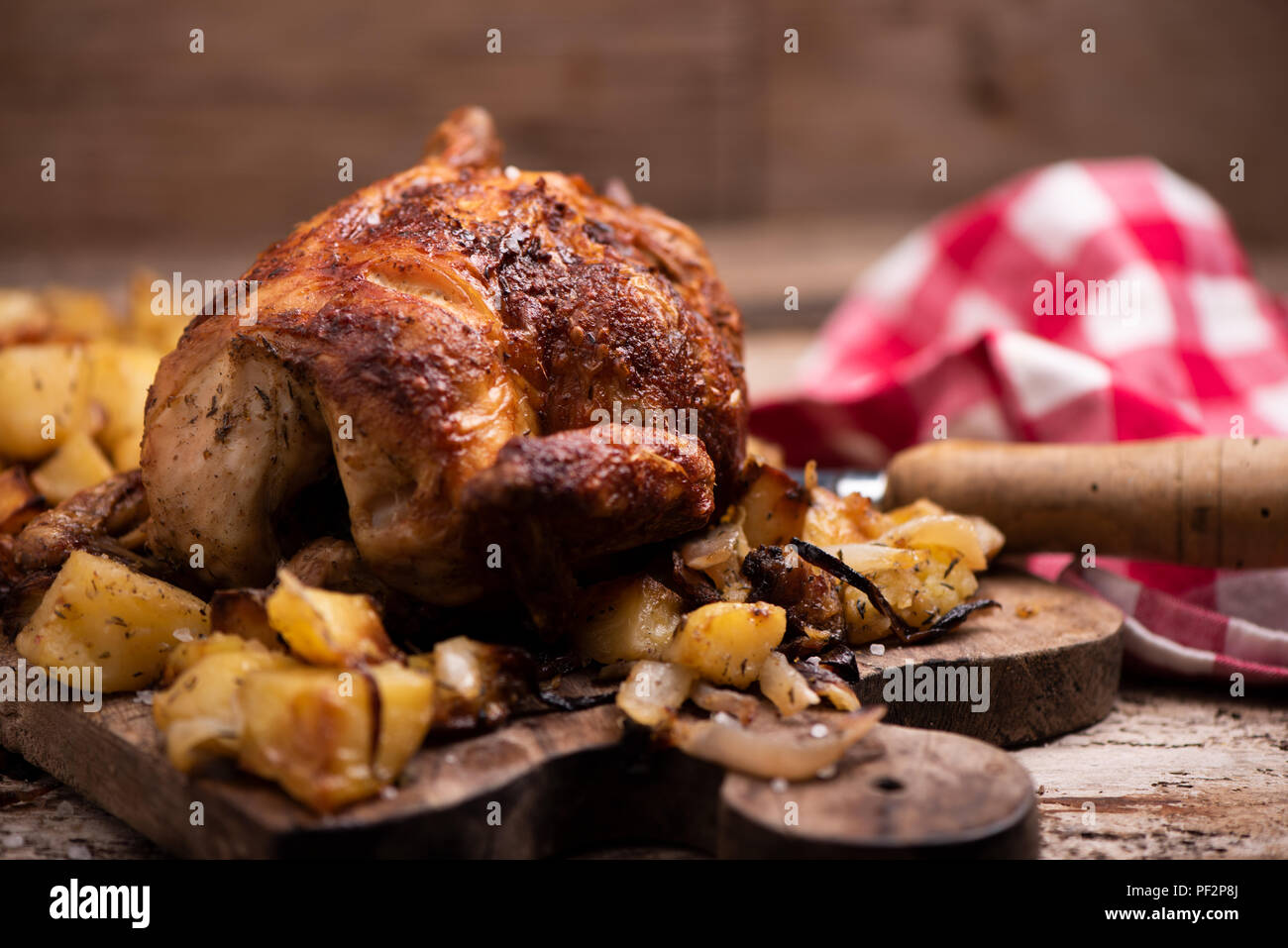 Roasted chiken hi-res stock photography and images - Alamy