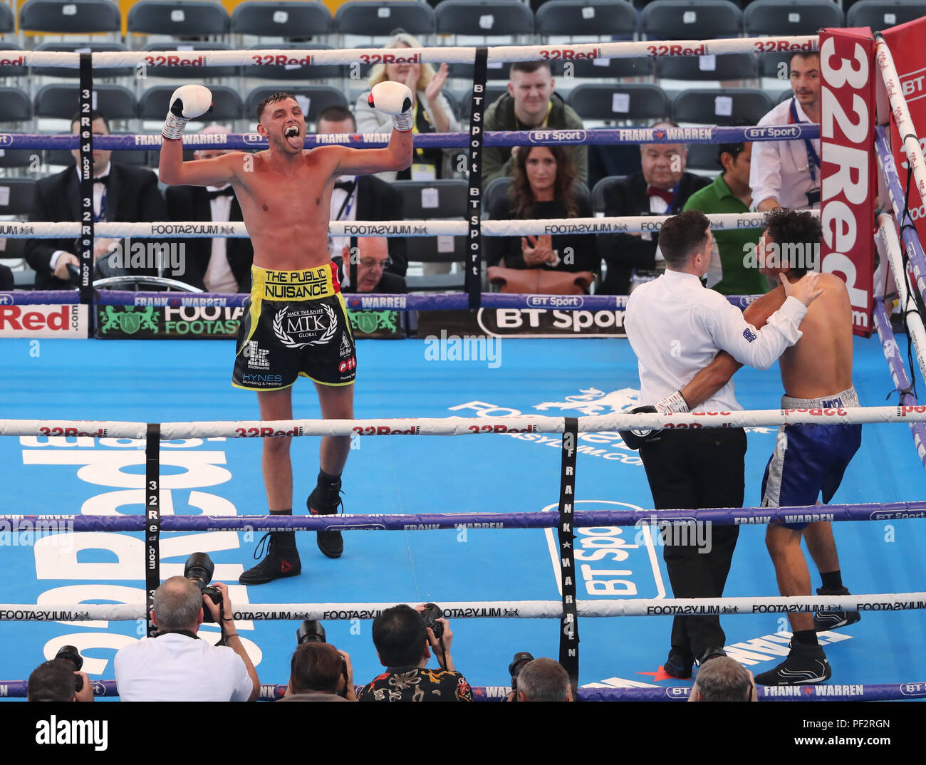 Sean mccomb stops reynaldo mora windsor park hi-res stock photography ...