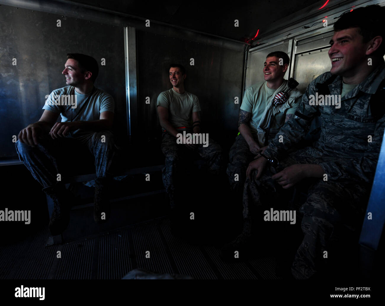 Crew chiefs with the 1st Special Operations Aircraft Maintenance ...