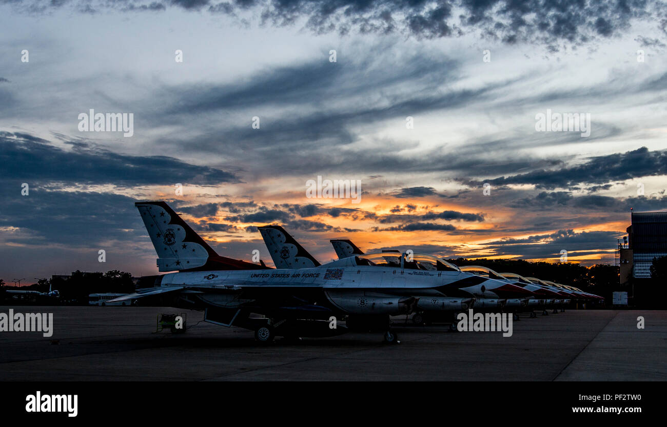 Sam fox 2015 hi-res stock photography and images - Alamy