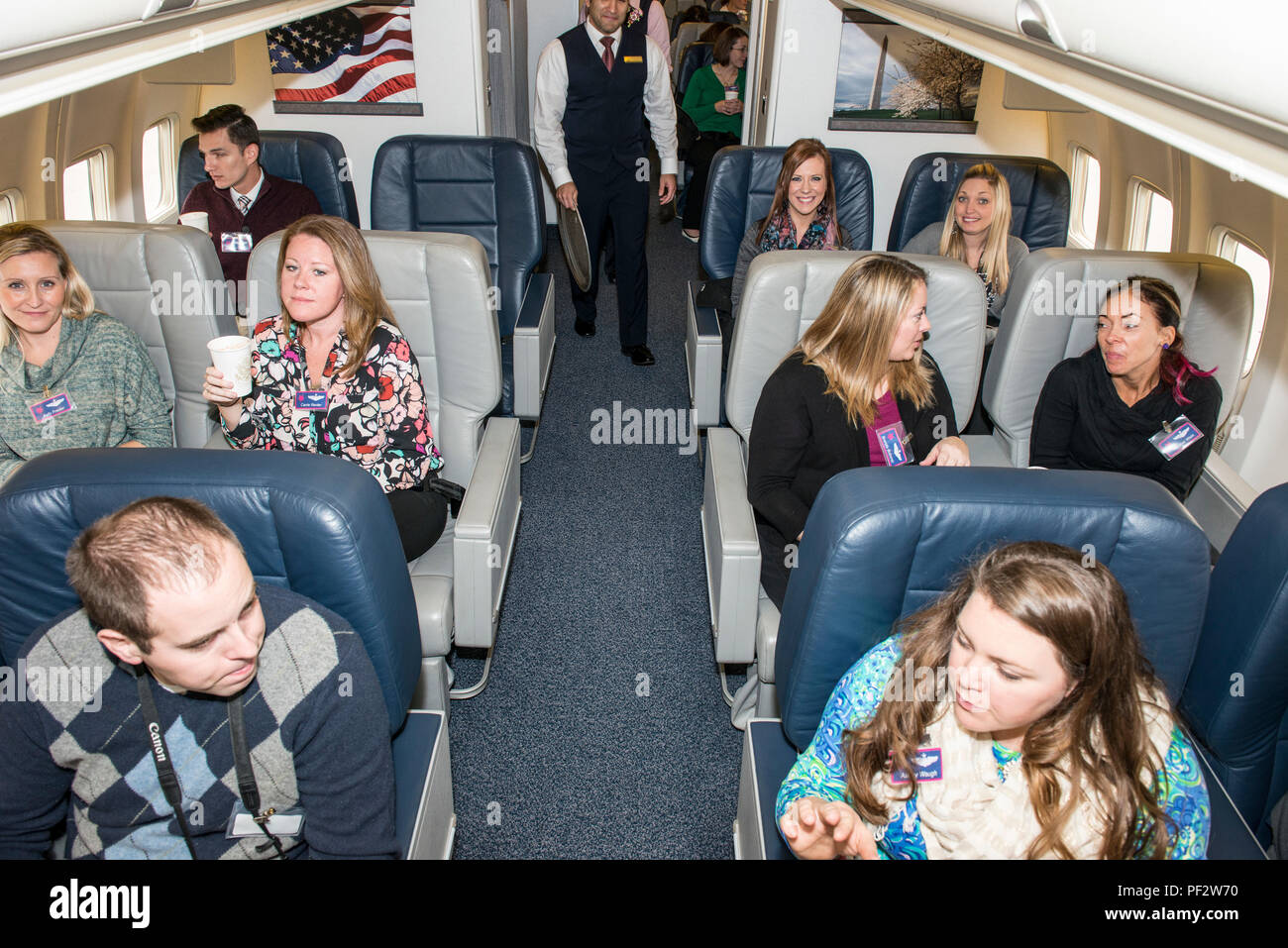 Spouses of 1st Airlift Squadron and 99th Airlift Squadron pilots ...