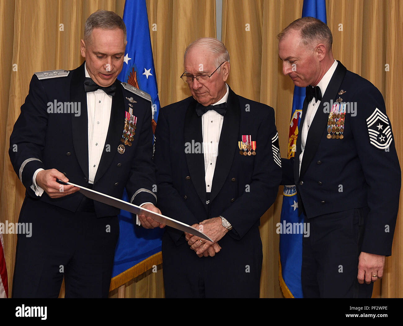 Chief master sgt larry williams hi-res stock photography and images - Alamy