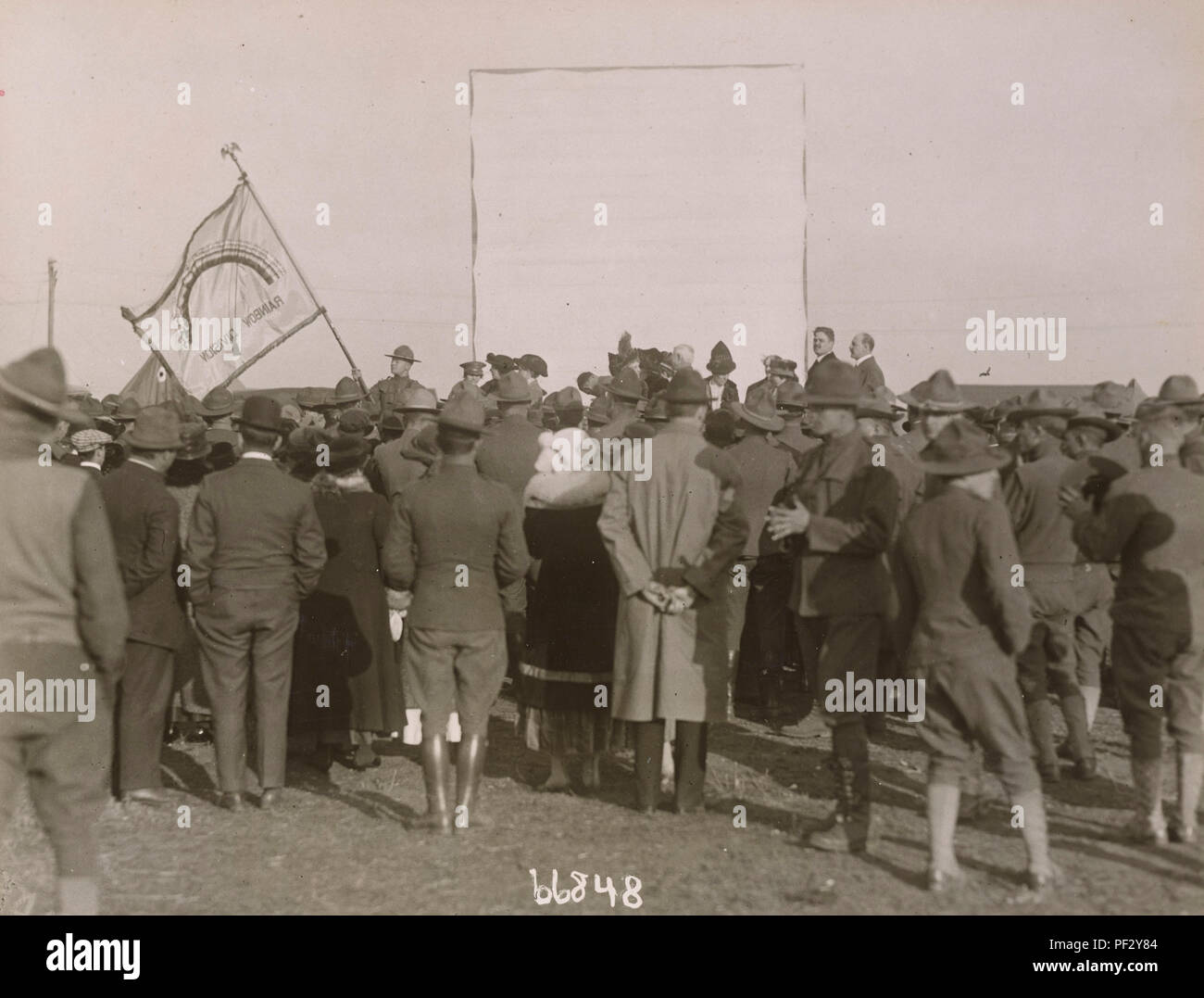 Soldiers of the 42nd Division, a unit composed of National Guard ...
