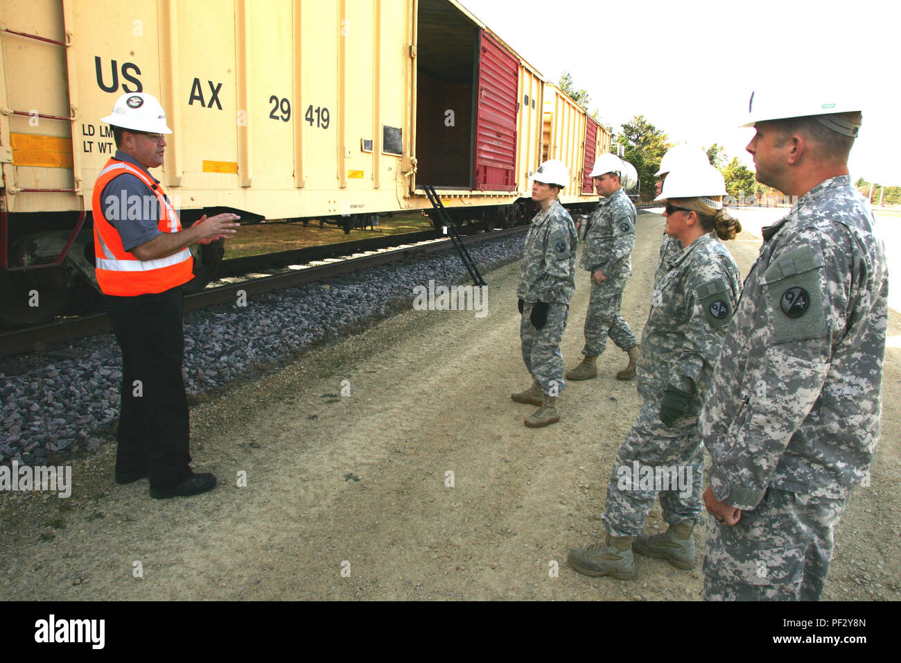 Railcar loading training hi-res stock photography and images - Alamy