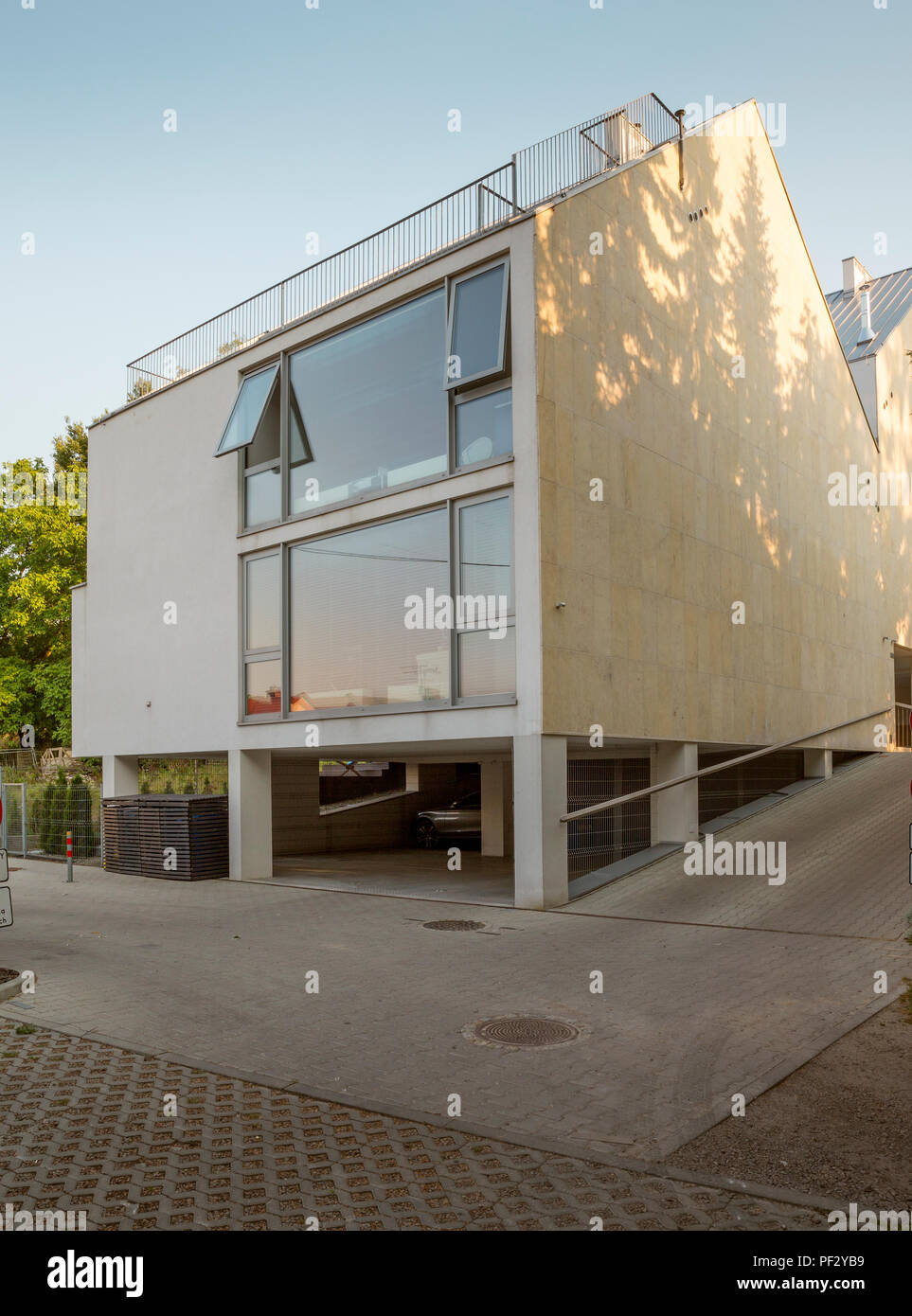 Modern polish architecture hi-res stock photography and images - Alamy