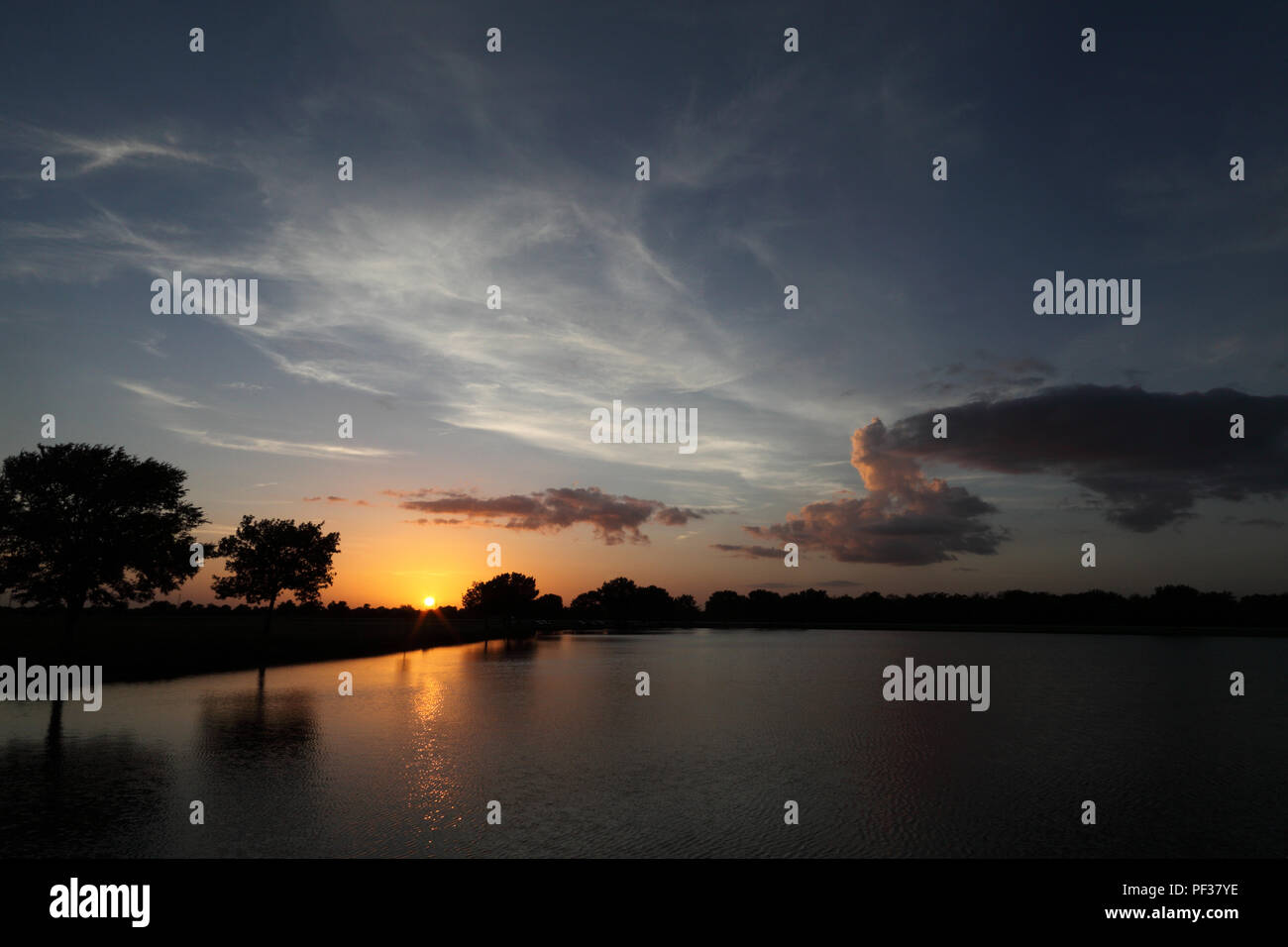 Setting sun texas hi-res stock photography and images - Alamy
