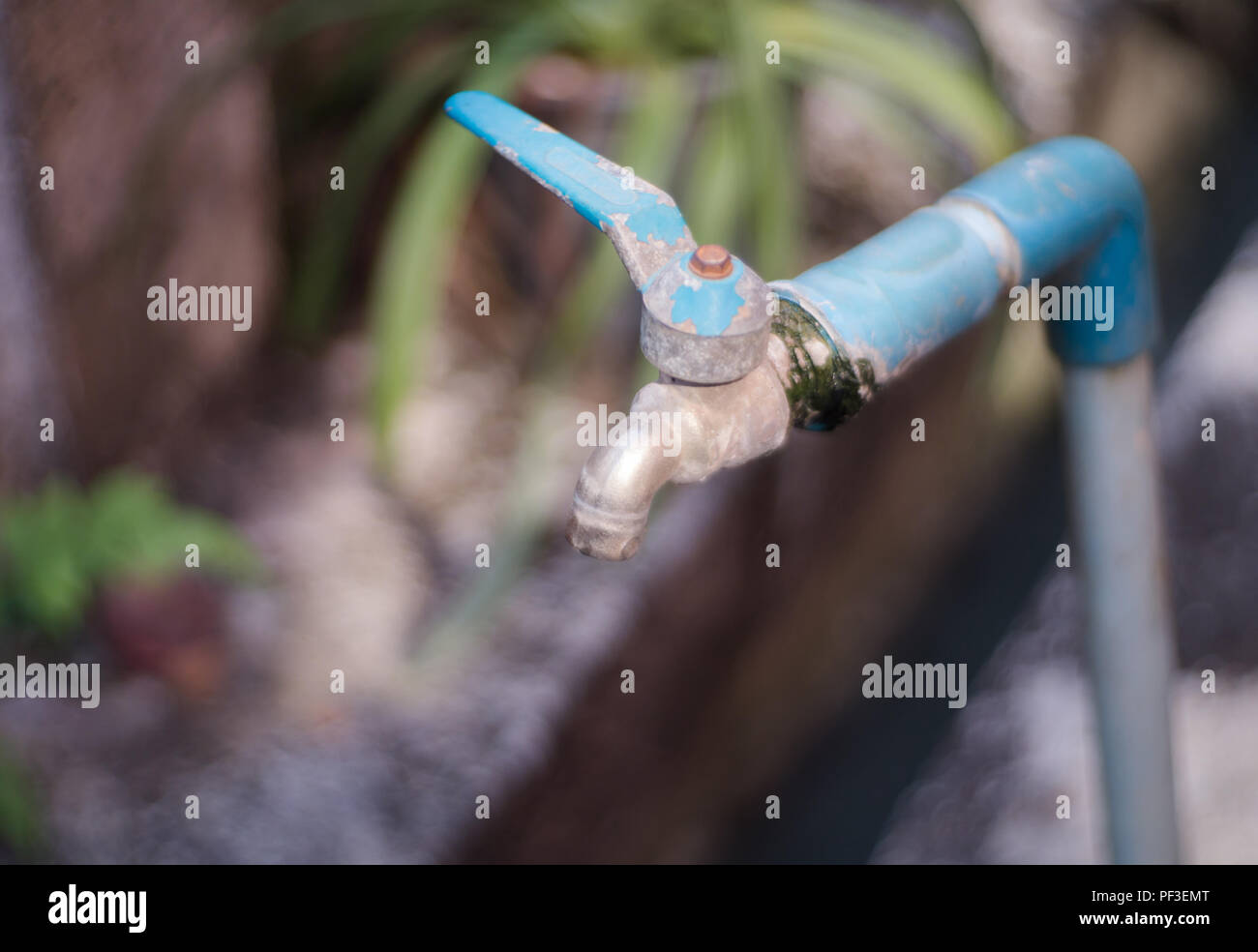 Outside tap dripping hi-res stock photography and images - Alamy