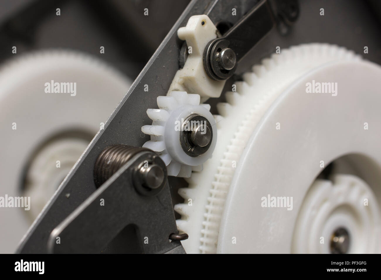 Mechanical parts hi-res stock photography and images - Alamy