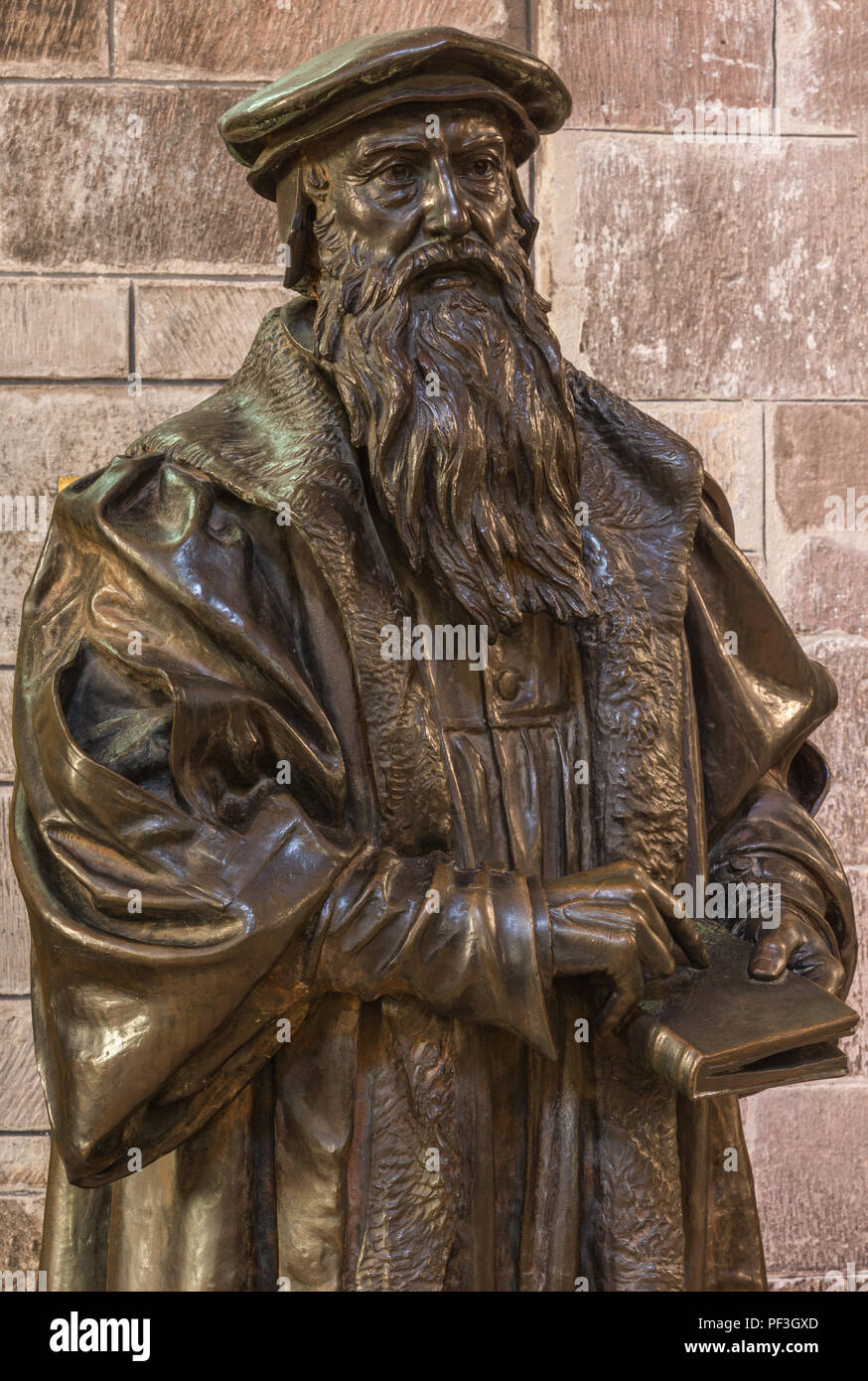 John knox statue edinburgh hi-res stock photography and images - Alamy