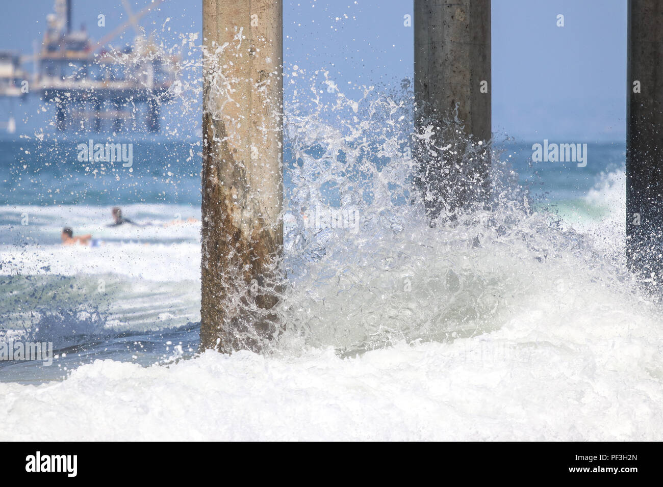 Oil rig and swimmers hi-res stock photography and images - Alamy