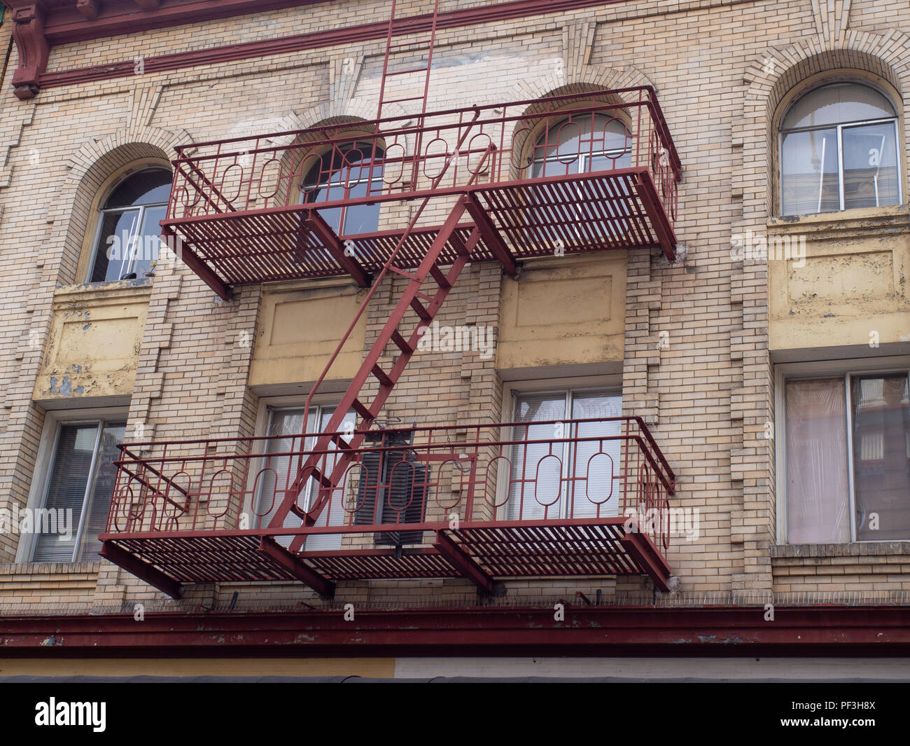 Fire escape ladder hi-res stock photography and images - Alamy