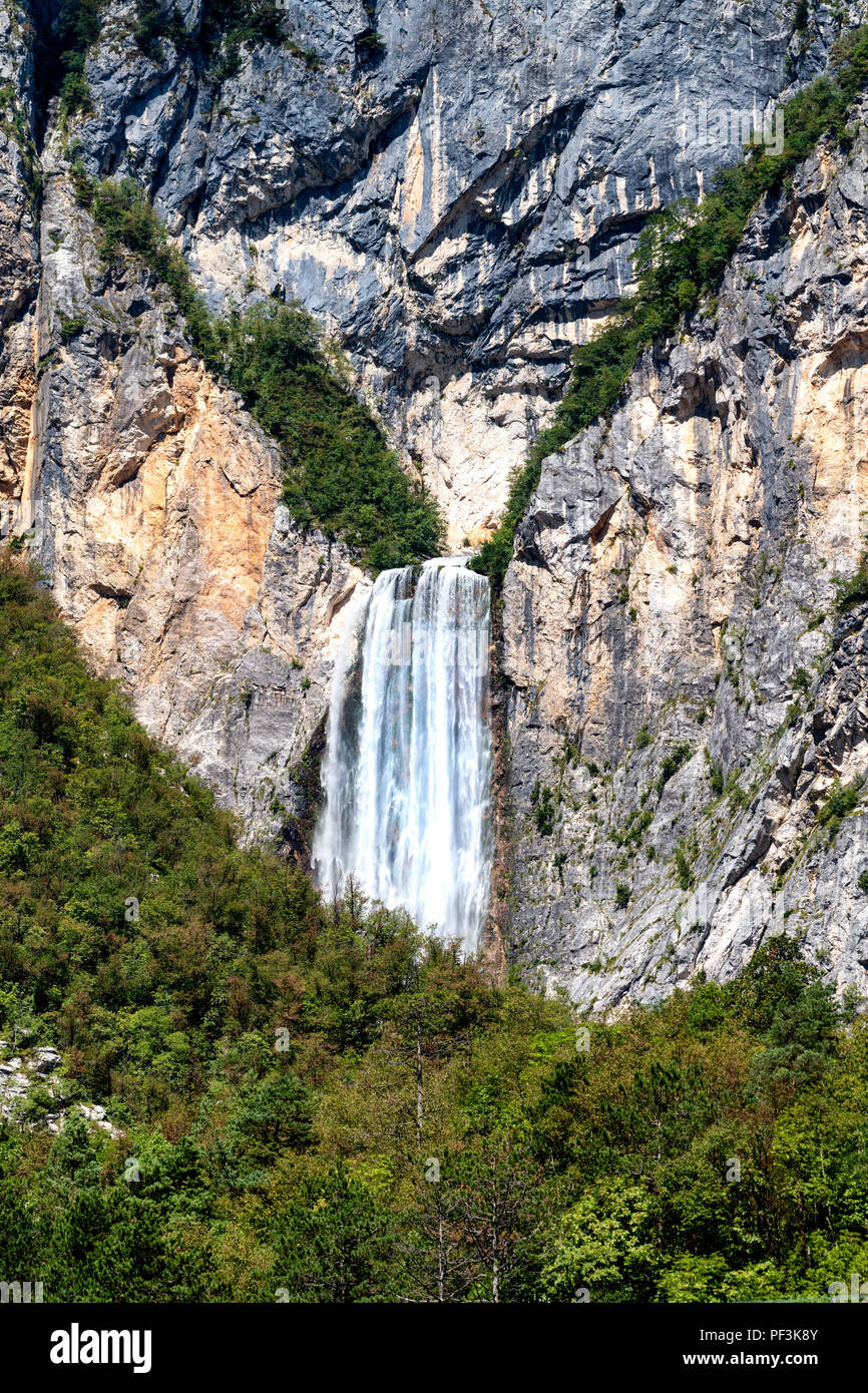 Boka waterfall fall water travel hi-res stock photography and images ...