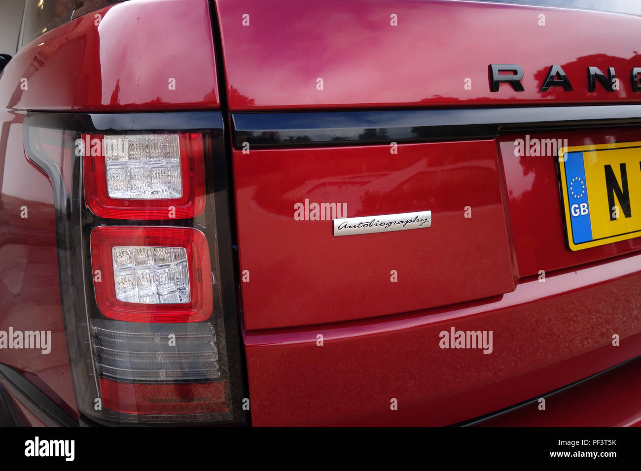 Range Rover Autobiography in Spectral Racing Red - ChromaFlair seen ...