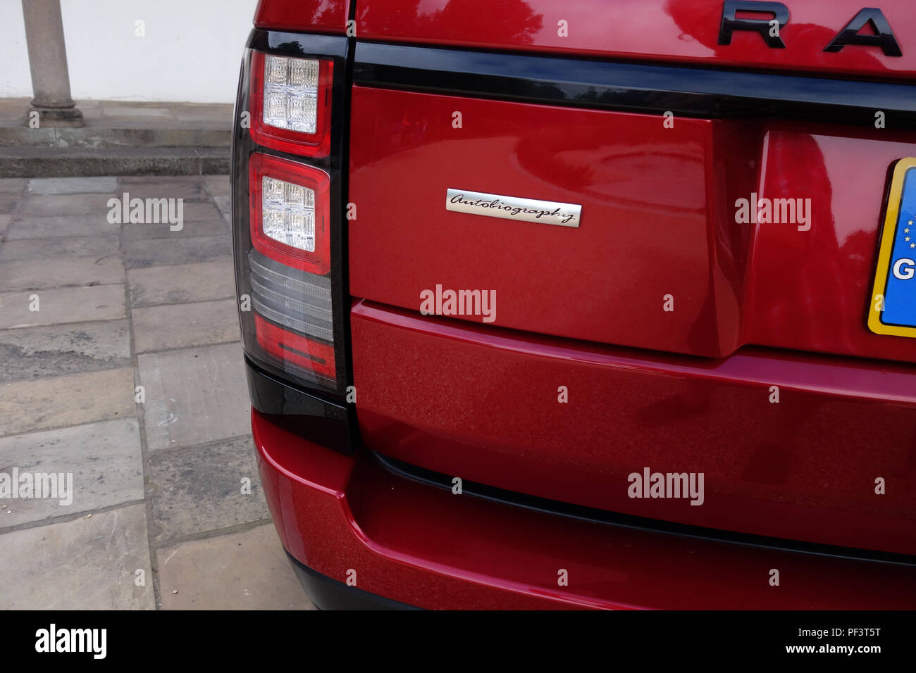 Range Rover Autobiography in Spectral Racing Red - ChromaFlair seen ...