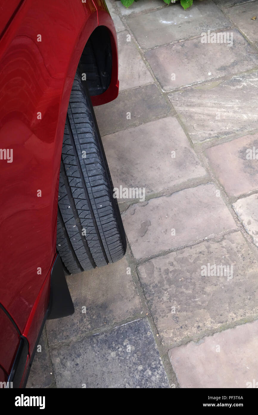 Range Rover Autobiography in Spectral Racing Red - ChromaFlair seen ...