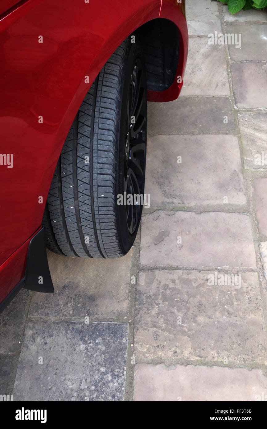 Range Rover Autobiography in Spectral Racing Red - ChromaFlair seen ...