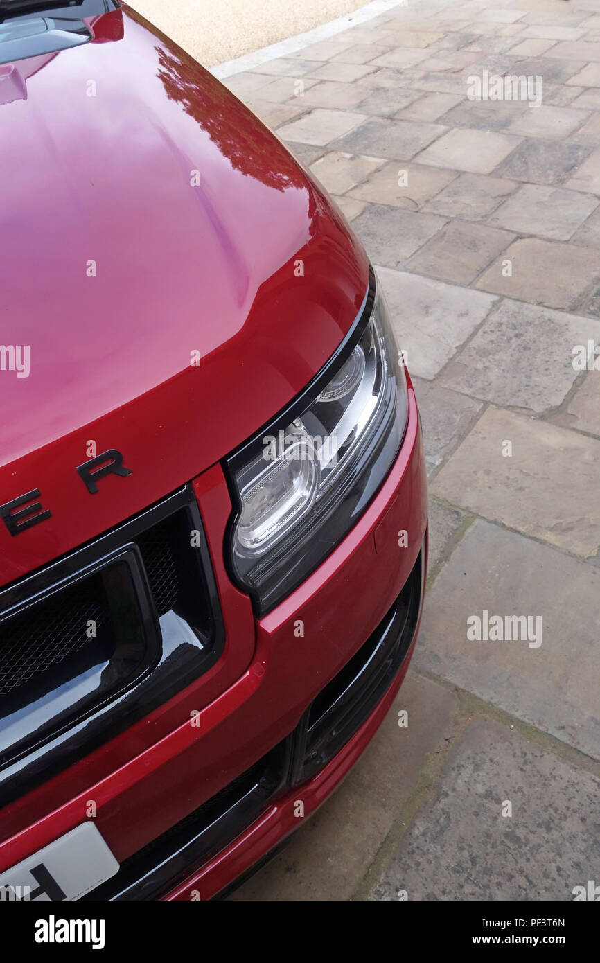 Old Range Rover High Resolution Stock Photography and Images - Alamy