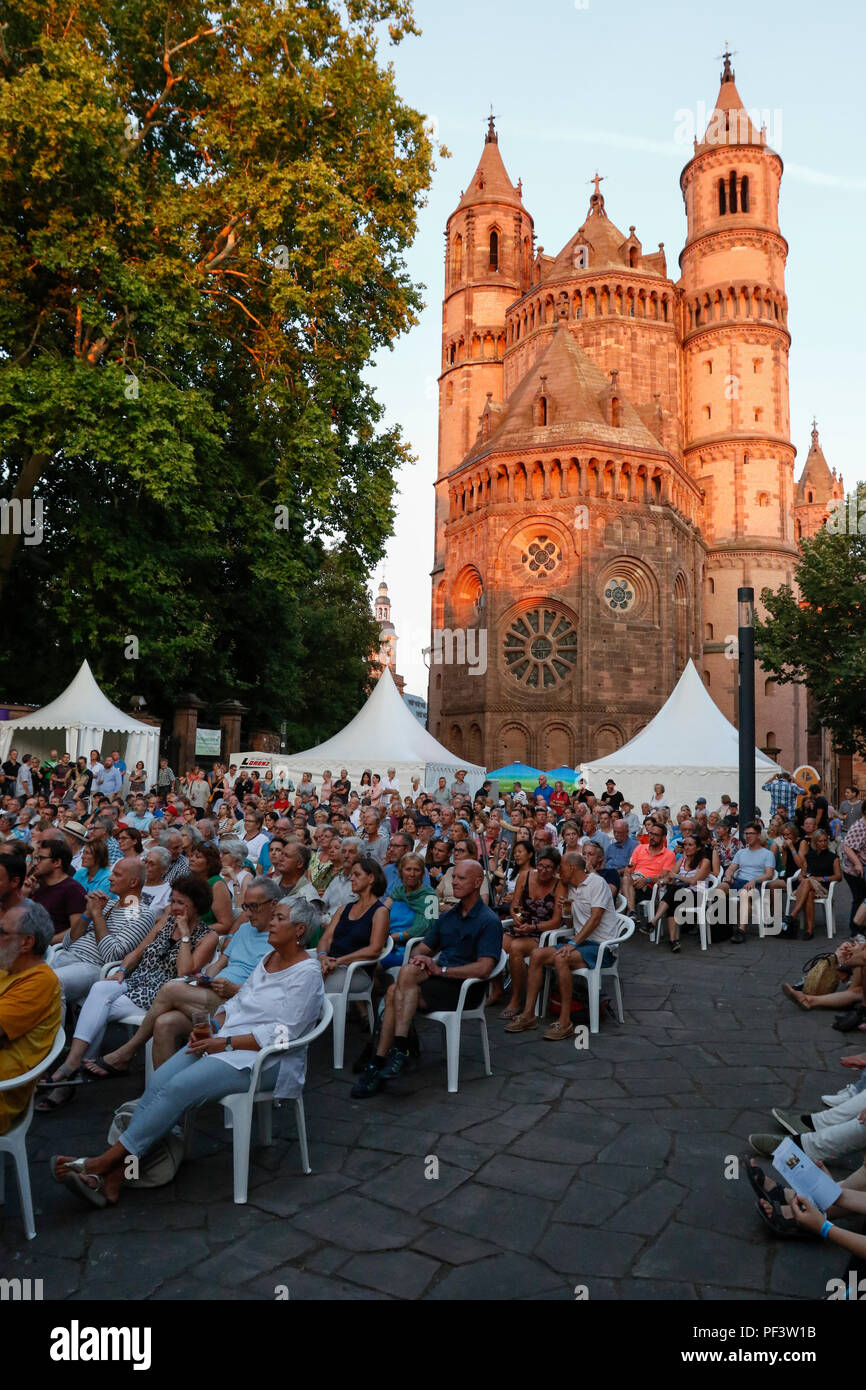 Christian prommer hi-res stock photography and images - Alamy