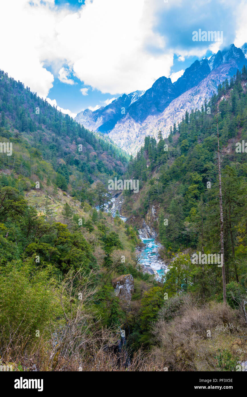 Beautiful mountain and river hi-res stock photography and images - Alamy