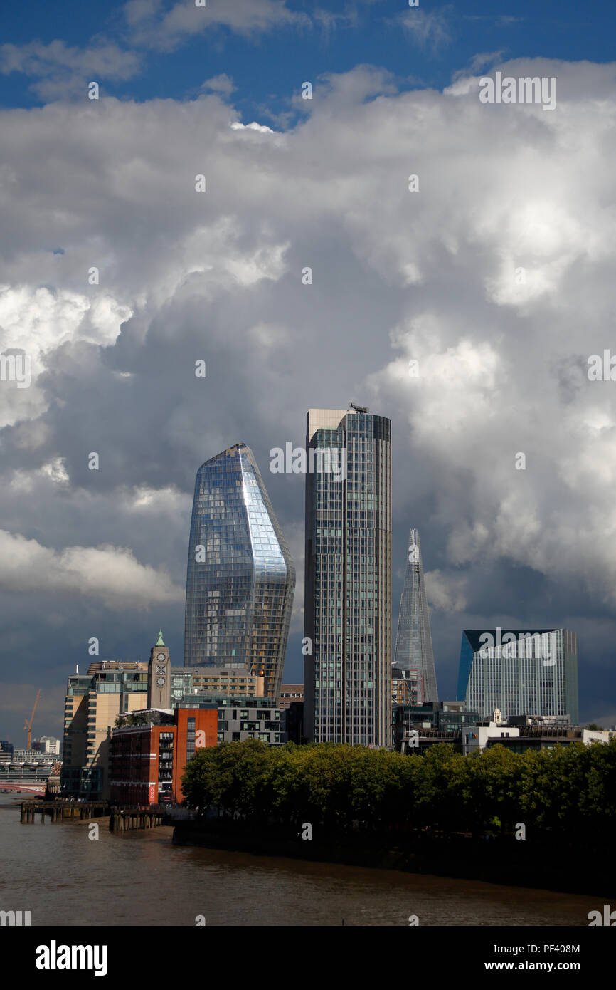 Waterloo vase hi-res stock photography and images - Alamy