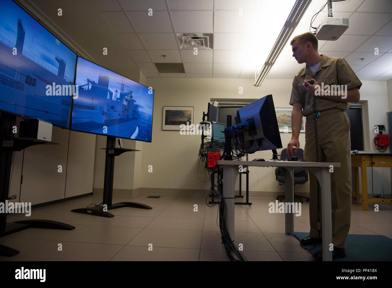 Shiphandler training hi-res stock photography and images - Alamy