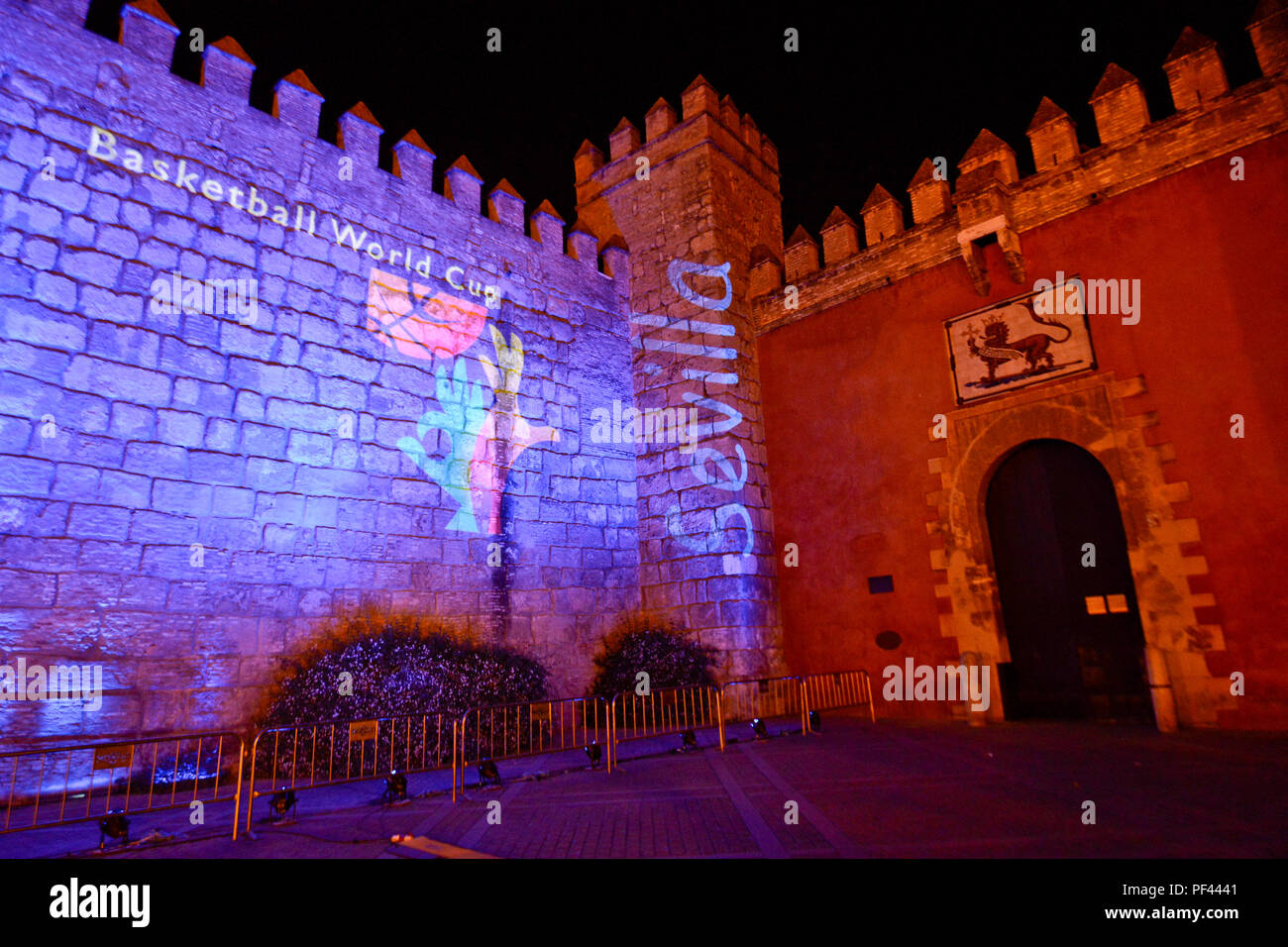 Alcazar gate lion hi-res stock photography and images - Alamy