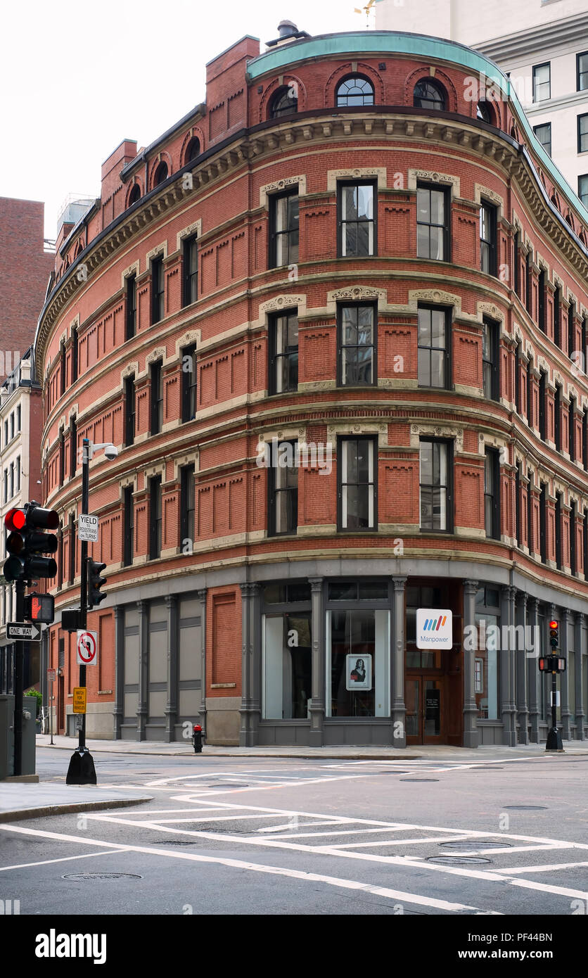 Boston street corner hi-res stock photography and images - Alamy