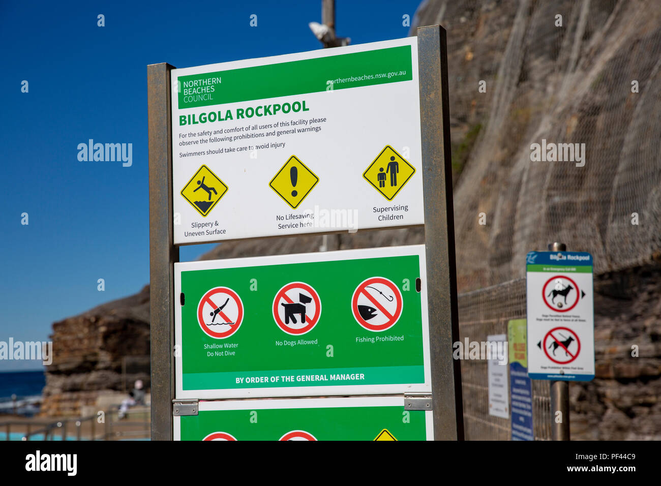 Rockpool sign hi-res stock photography and images - Alamy