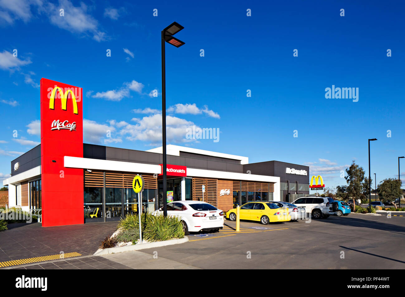 Ballarat Australia / McDonald's McCaf'e Restaurant in Lucas Ballarat ...