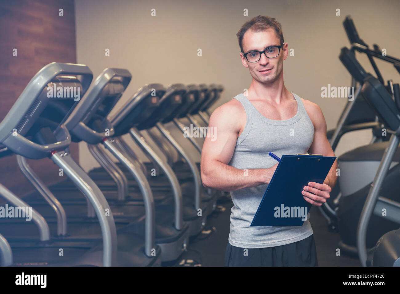 Person trainer hi-res stock photography and images - Alamy
