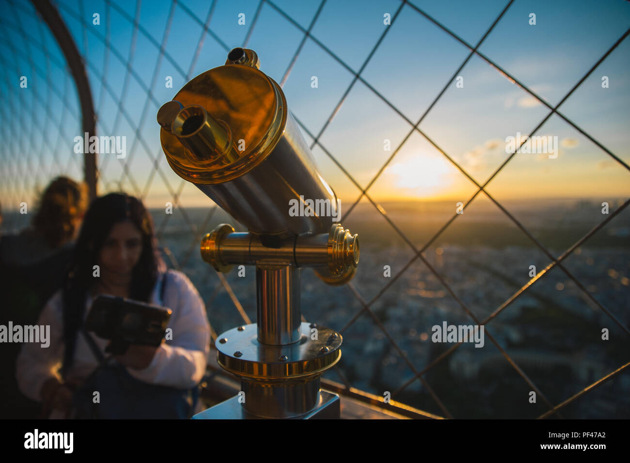 Observation Telescope of the Eiffel tower Stock Photo - Alamy