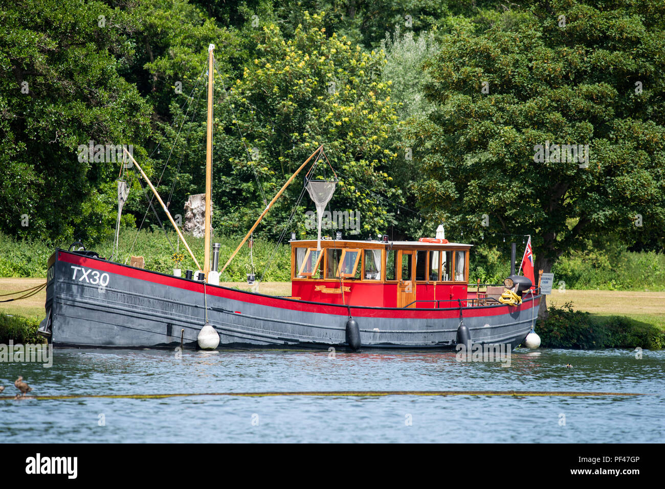 Competitive fishing hi-res stock photography and images - Alamy