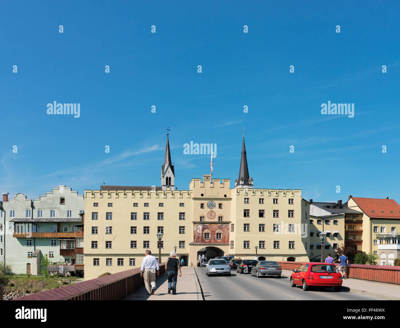 Historische rote brücke hi-res stock photography and images - Alamy