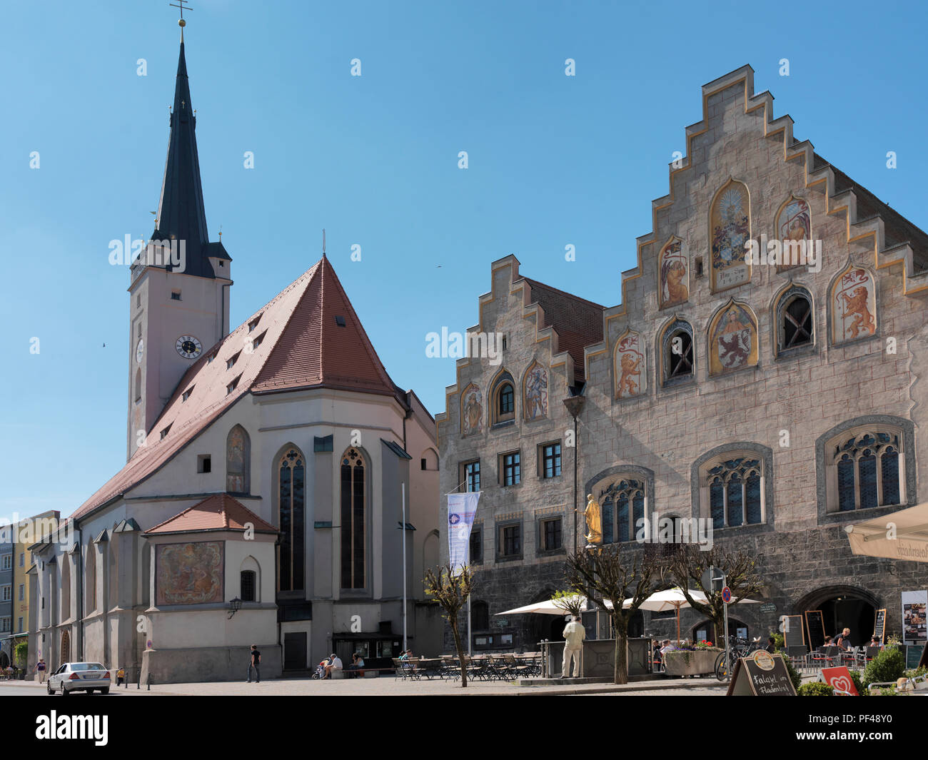 Rathaus und marktplatz hi-res stock photography and images - Alamy
