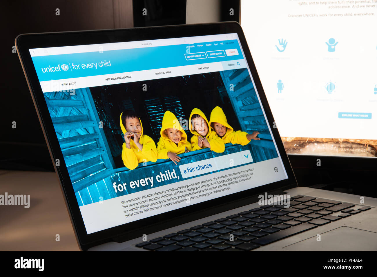 Unicef logo hi-res stock photography and images - Alamy