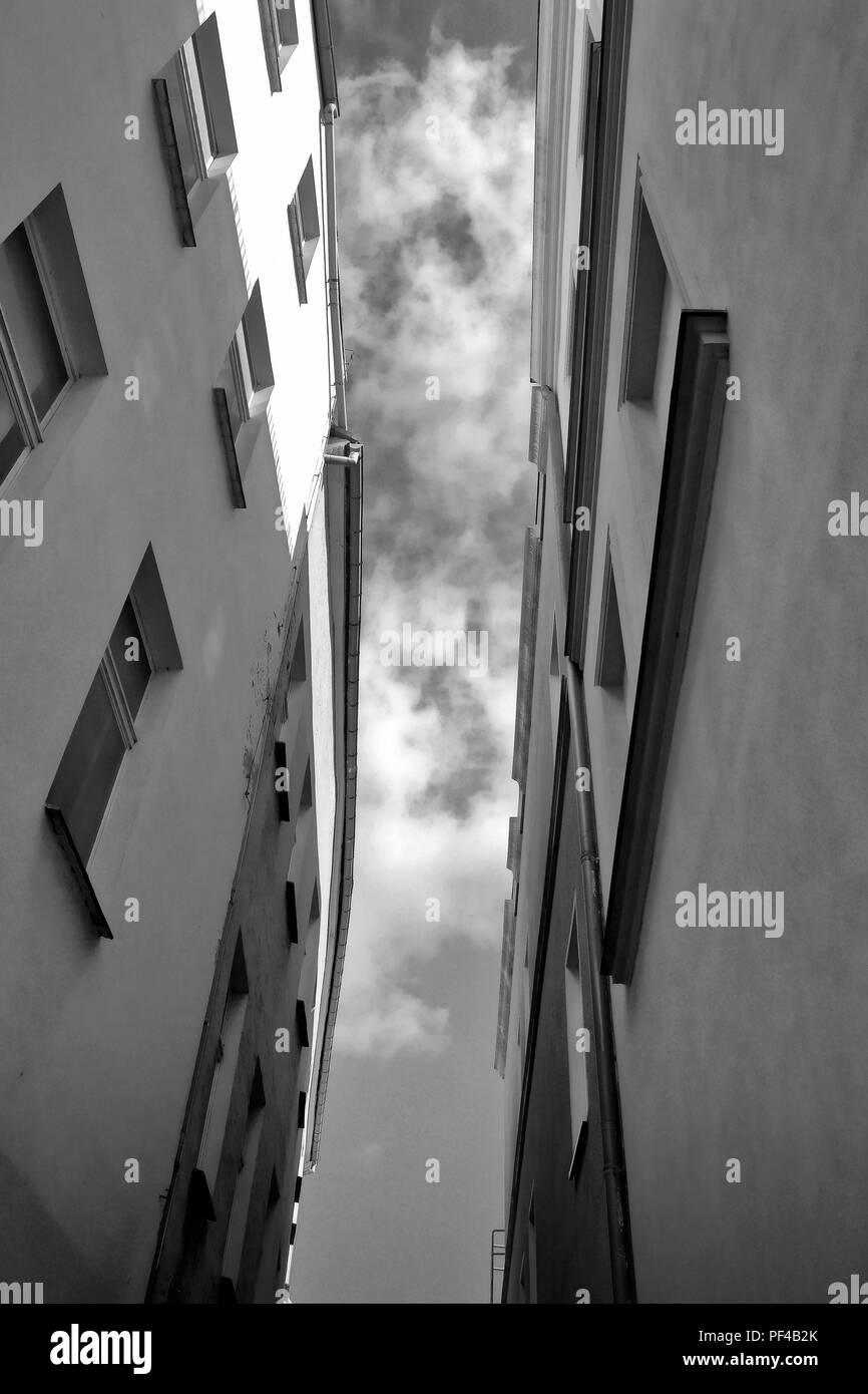 Narrow alley between apartment buildings hi-res stock photography and ...