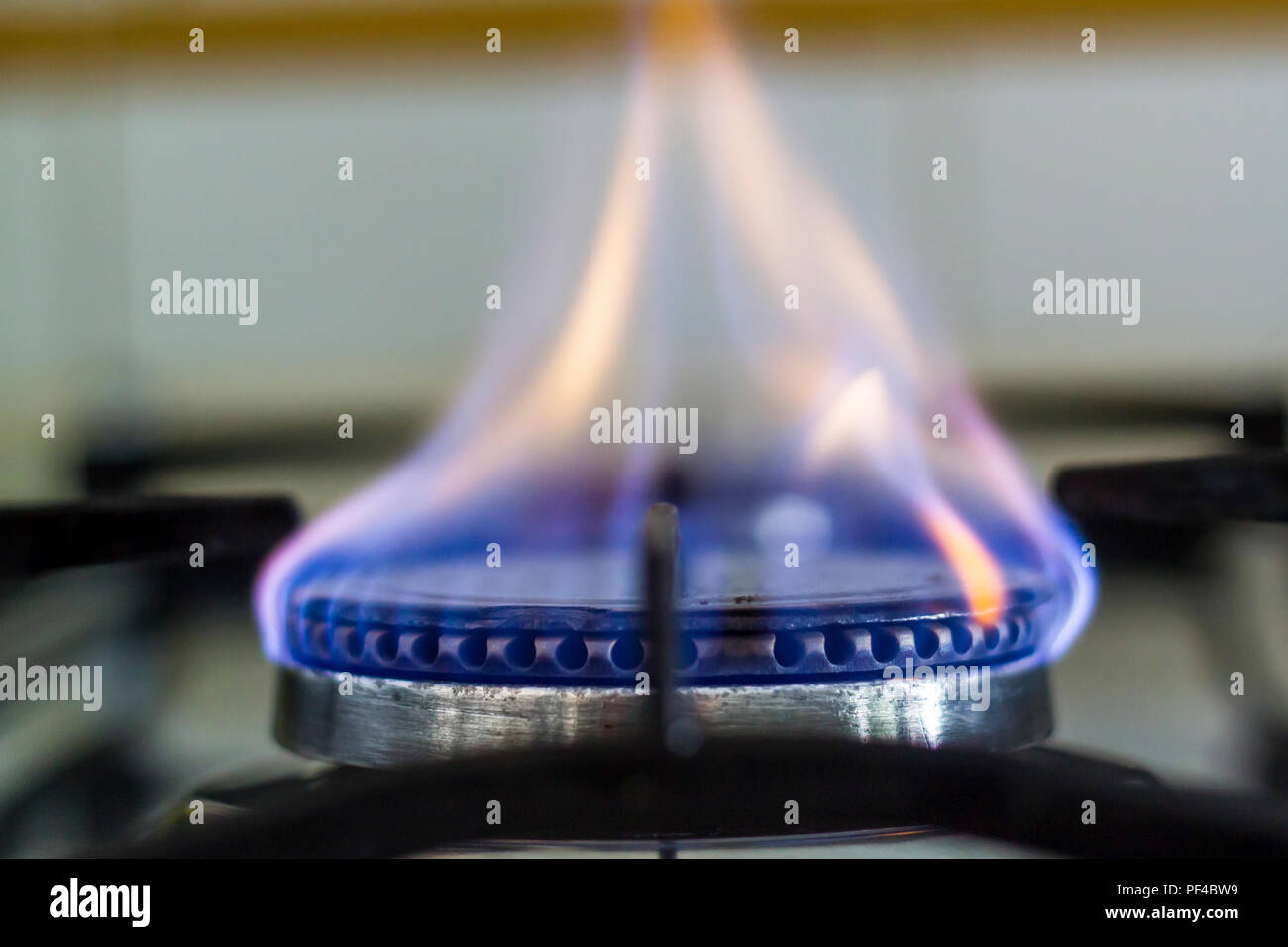 Gas burning from a kitchen gas stove Stock Photo - Alamy