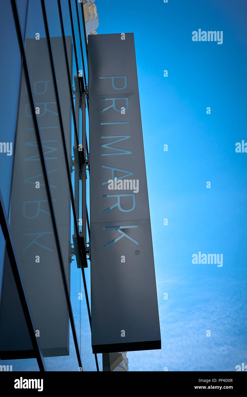 Primark shopping center hi-res stock photography and images - Alamy