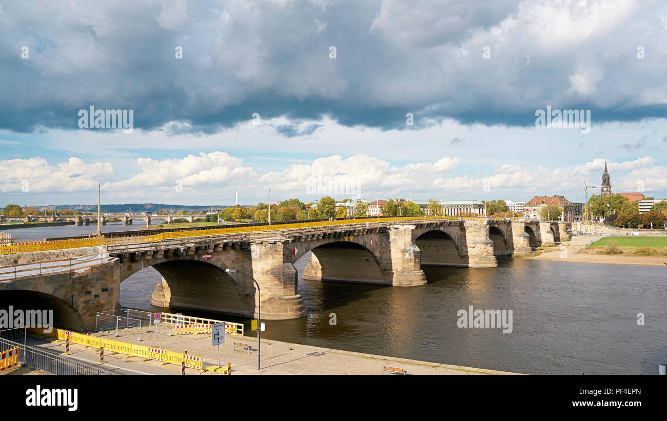 Renovation of the Augustus Bridge in Dresden Stock Photo - Alamy