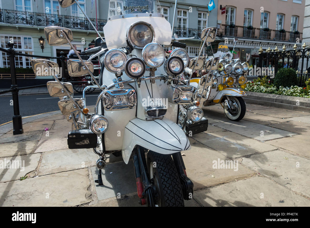 Extra headlights hi-res stock photography and images - Alamy