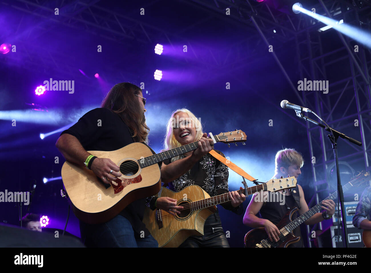 Barbara elliott hi-res stock photography and images - Alamy