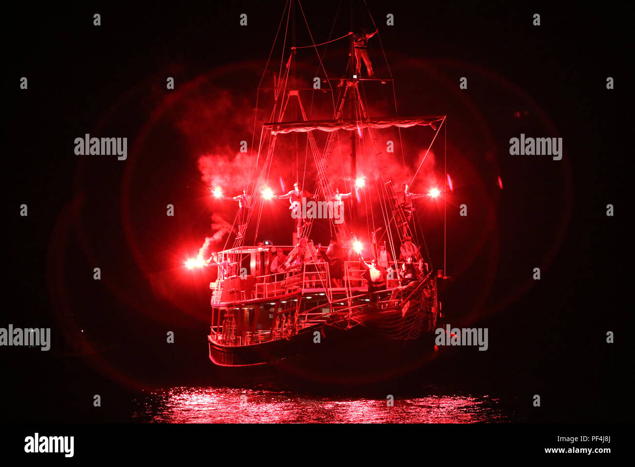 Omis, Croatia. 18th Aug, 2018. Performers in ancient costumes reenact ...