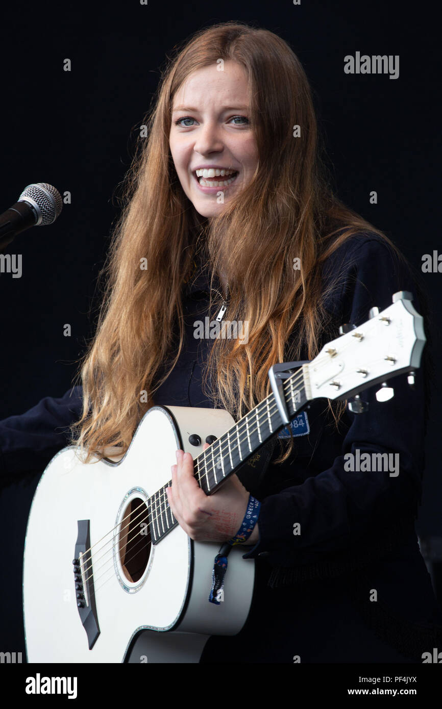Jade bird live hi-res stock photography and images - Alamy